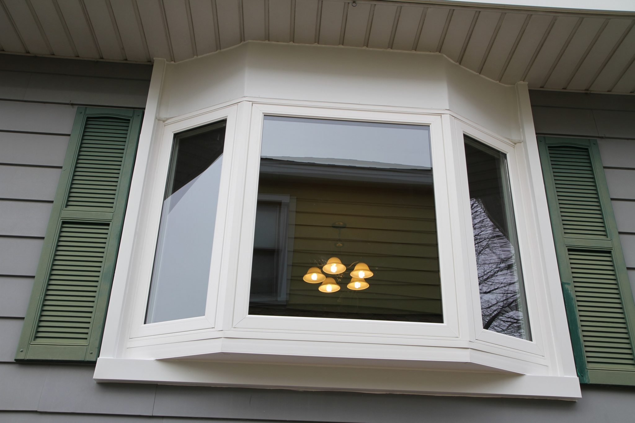 Bay Window Installation in St. Louis | Modern Vinyl Options